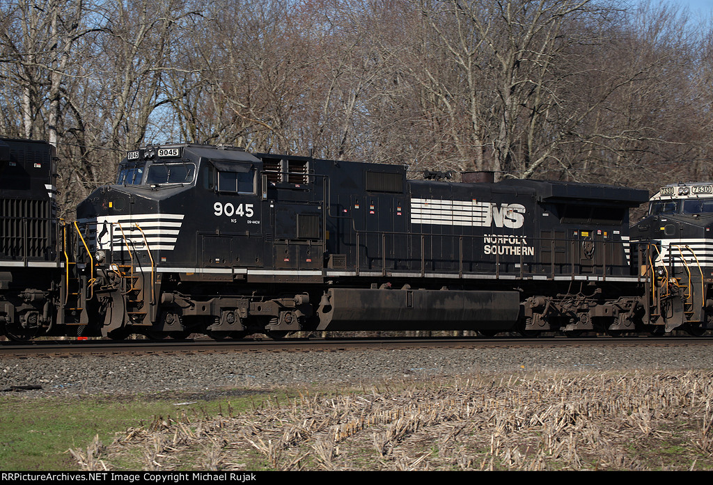 NS 9045